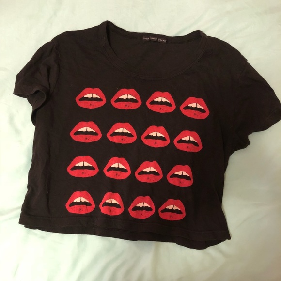 Truly Madly Deeply Tops Sexy Lips Crop Top Poshmark 6135